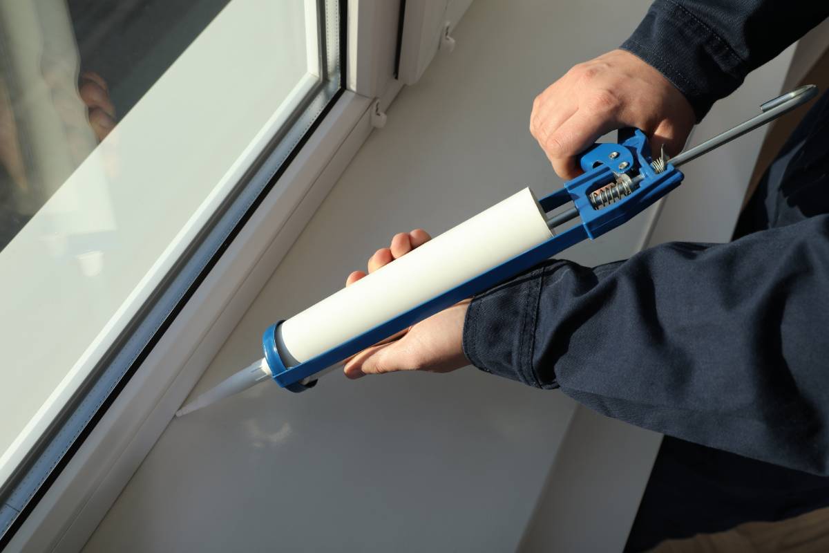 The Ultimate 2024 Guide to Sealing Window Frames Outside